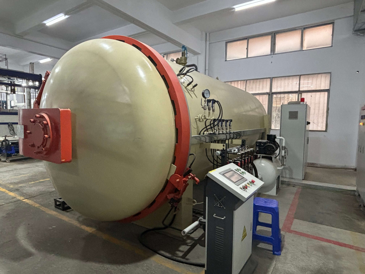Autoclave process for molding carbon fiber composites | topthermoforming